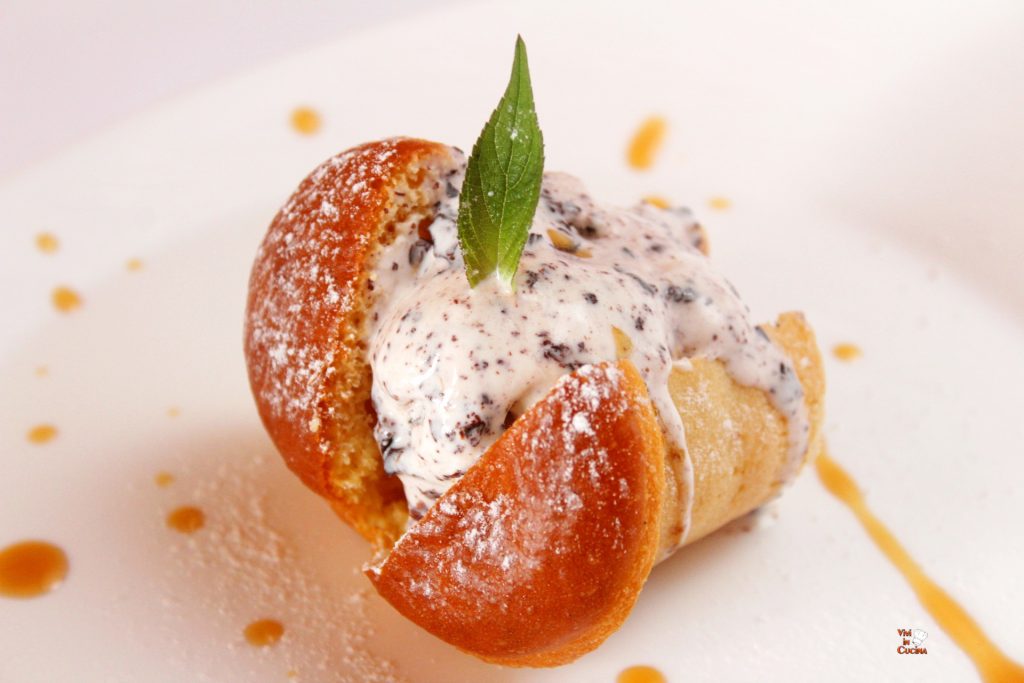 Babà - Ricetta semplice per un babà farcito - Vivi In Cucina